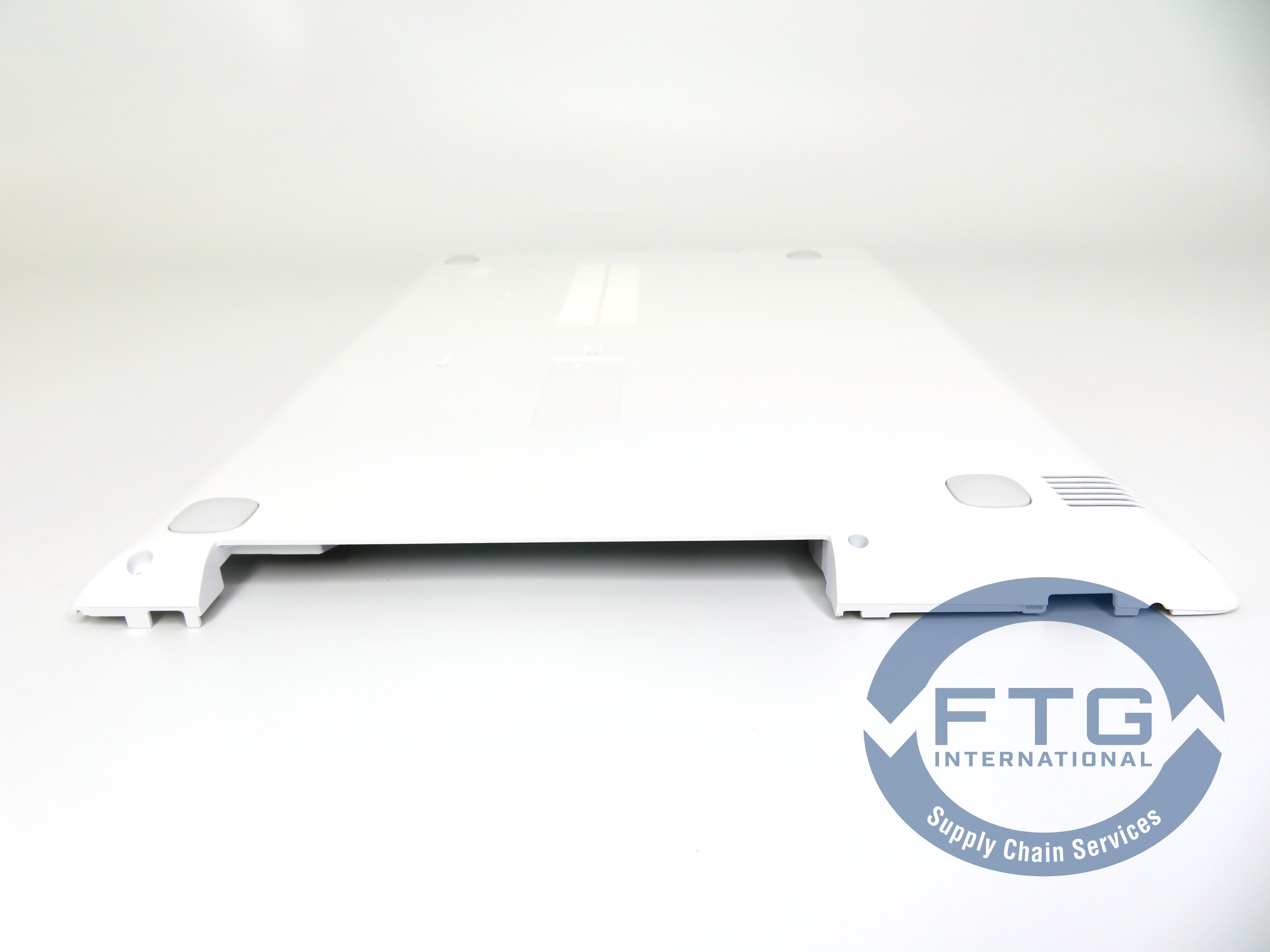 5CB0J23776 COVER Lower Case C Z41-70 White | eBay